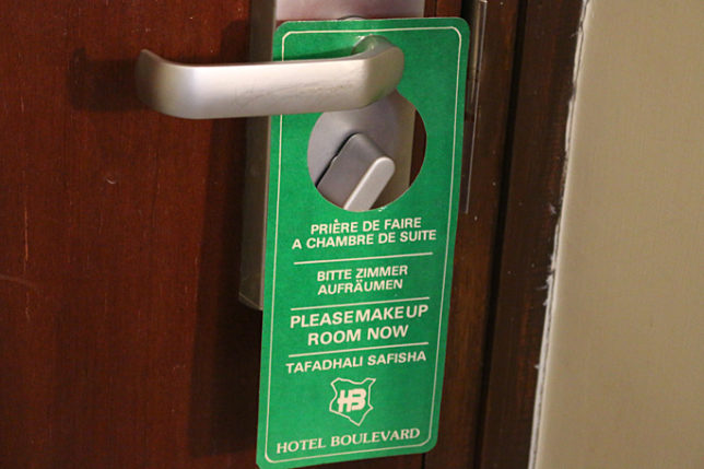 12 Essential Hotel Room Safety Tips - The Gate