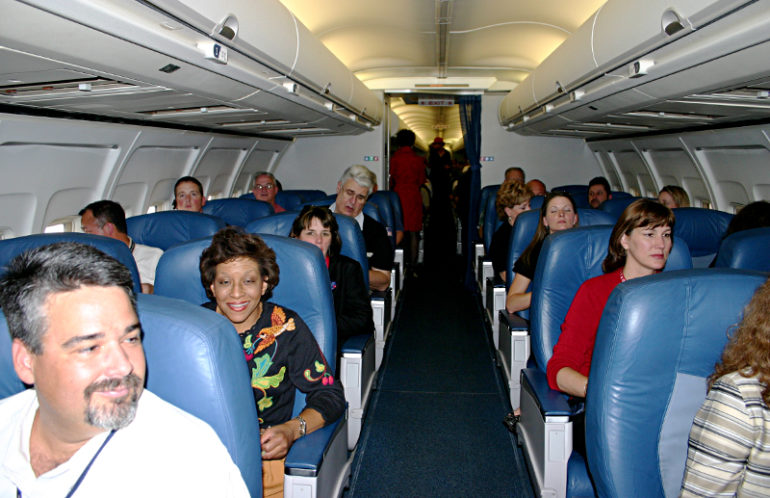 6 Steps on How to Safely Use an Evacuation Slide In the Event of an ...