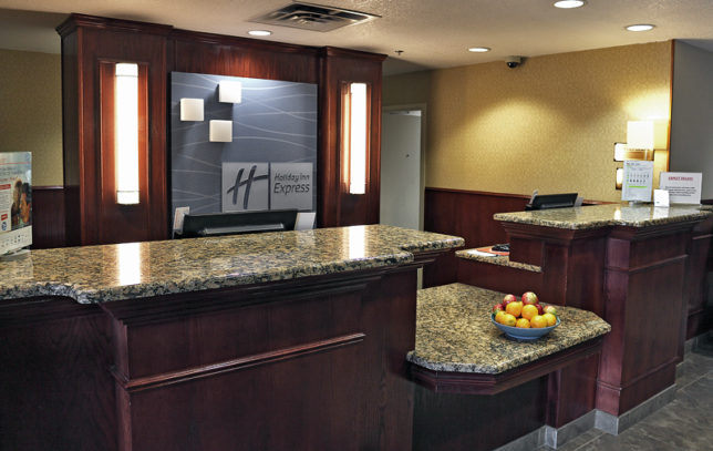 Review: Holiday Inn Express & Suites Hinton - The Gate