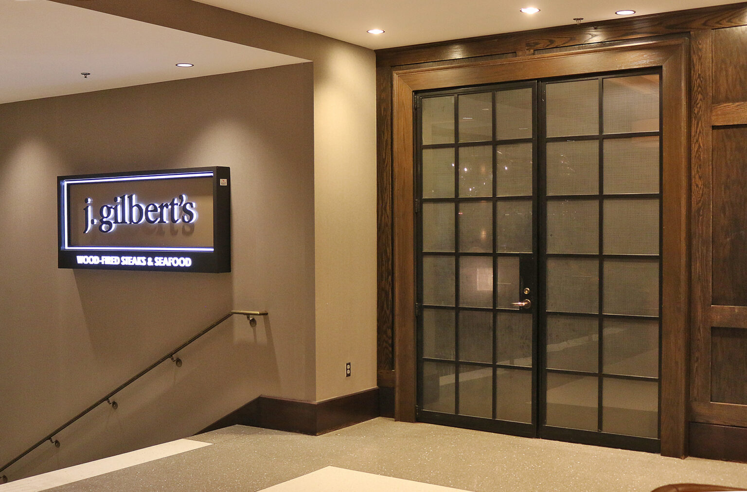 J. Gilbert’s in Omaha. Restaurant Review. - The Gate