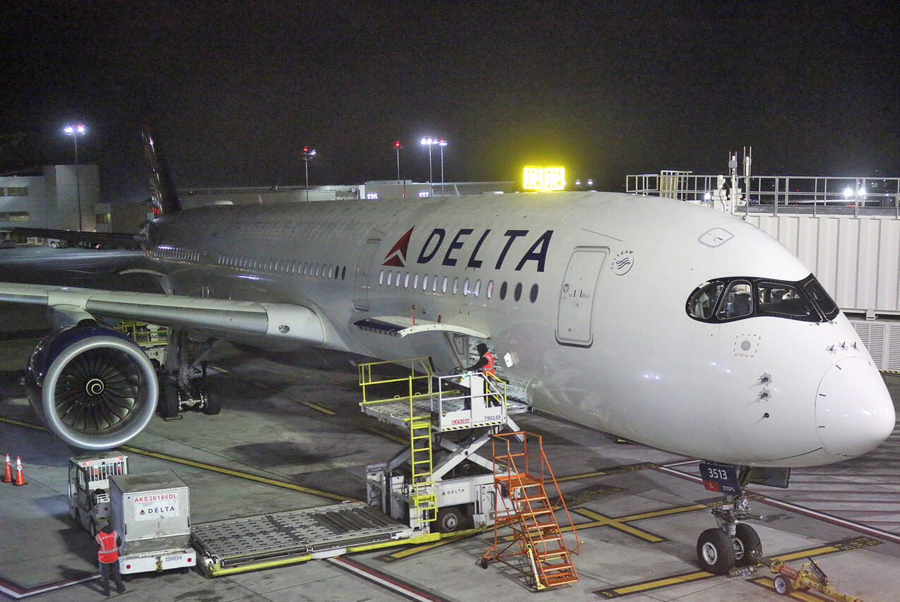 Review: Delta Air Lines Airbus A350-900(L) Airplane - The Gate