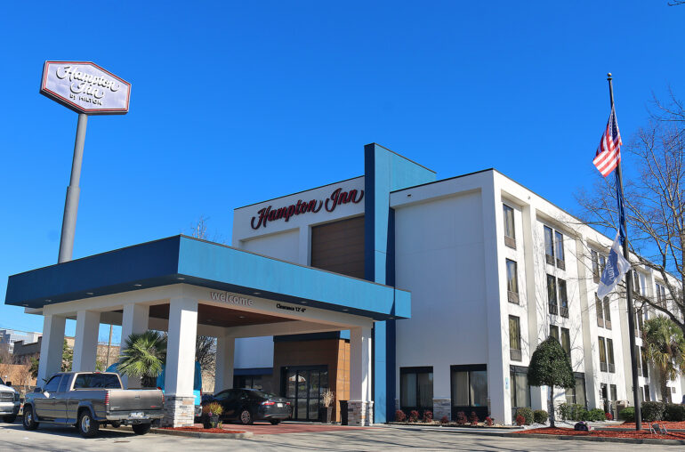 Why Is This Hampton Inn Historic? Hotel Review. - The Gate