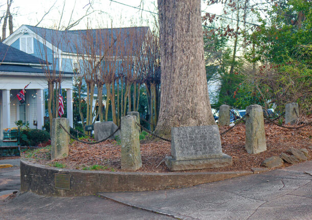 The Tree That Owns Itself in Athens, Georgia. - The Gate